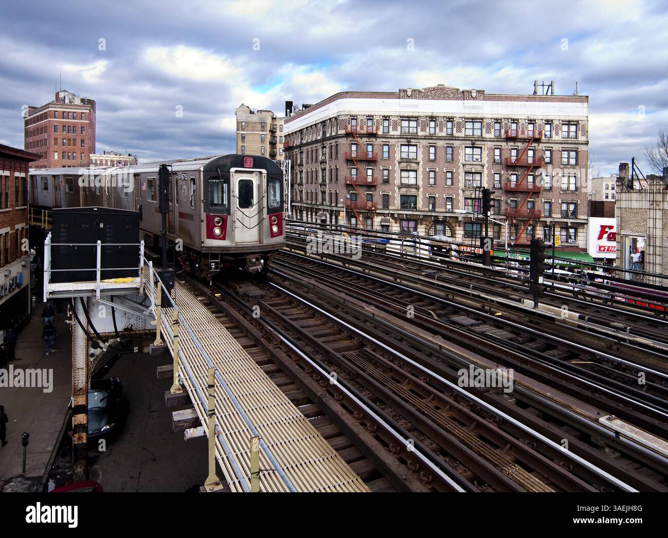 The MTA 5 Green subway line in New York City riding the rail tracks ...