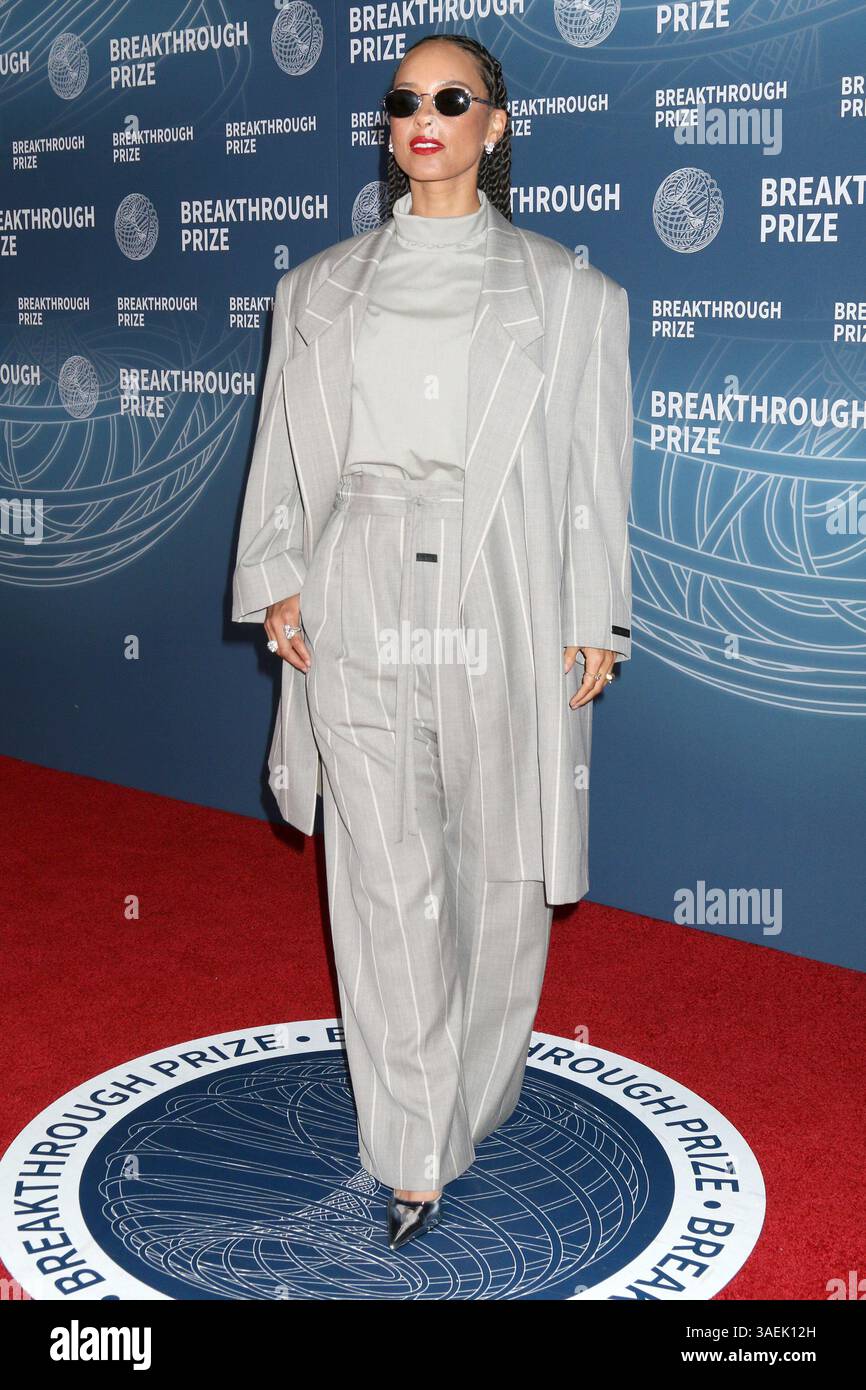 April 6, 2025, Santa Monica, Ca, USA: LOS ANGELES - APR 6: Alicia Keys ...