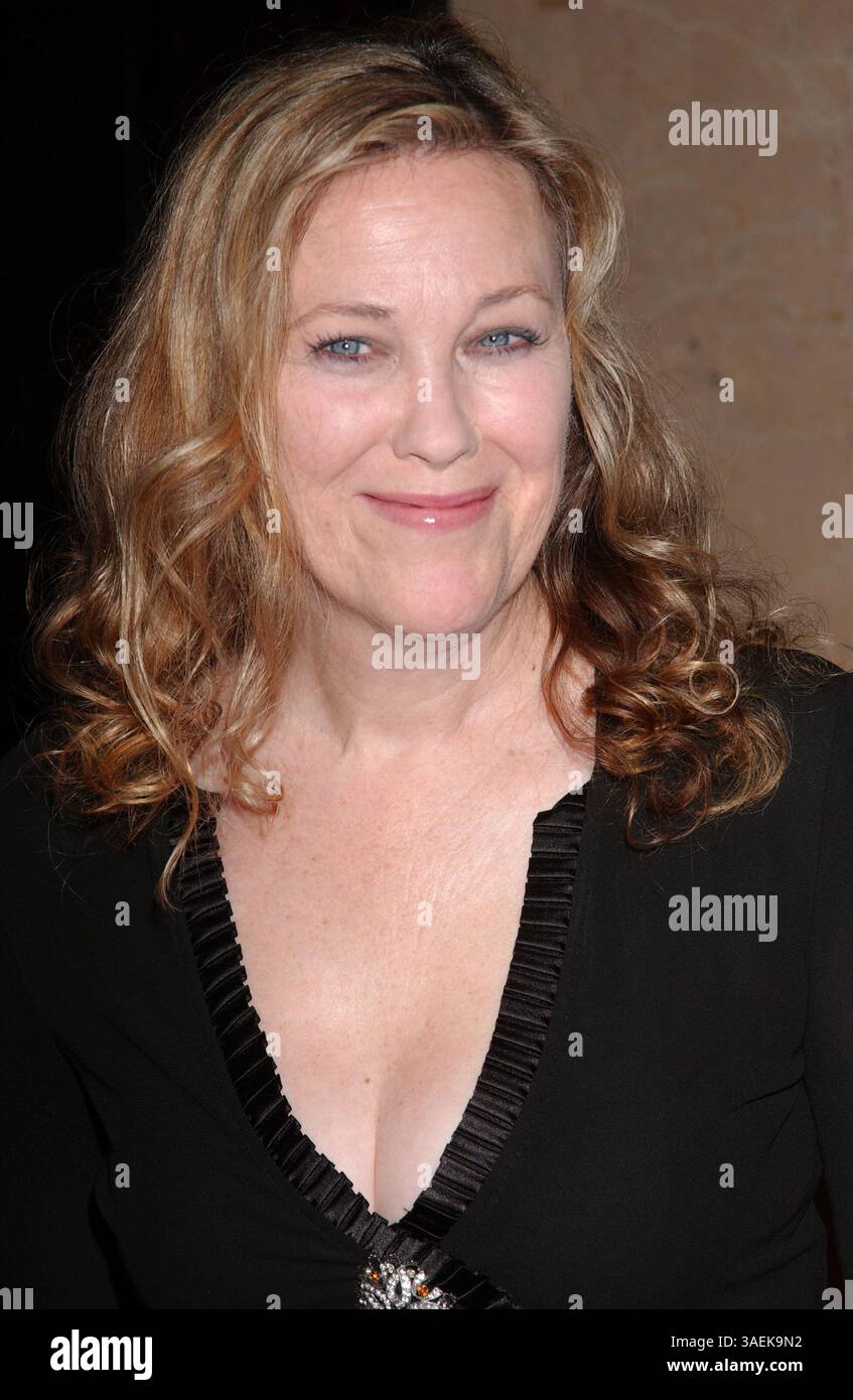 Nov 12, 2004; Beverly Hills, CA, USA; CATHERINE O'HARA at the 19th ...