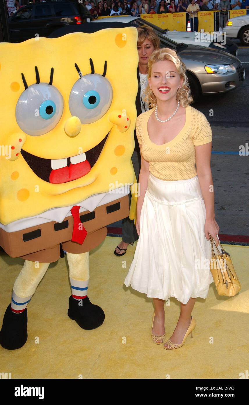 Nov 14, 2004; Los Angeles, CA, USA; Actress SCARLETT JOHANSSON at 'The ...