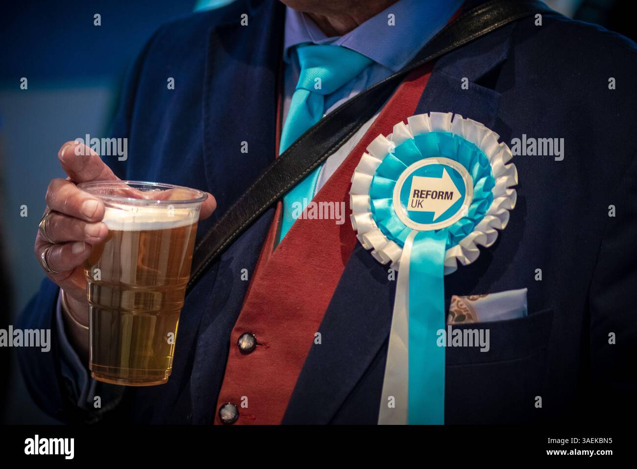 Reform UK mass rally in Birmingham aims to win hundreds of seats in ...