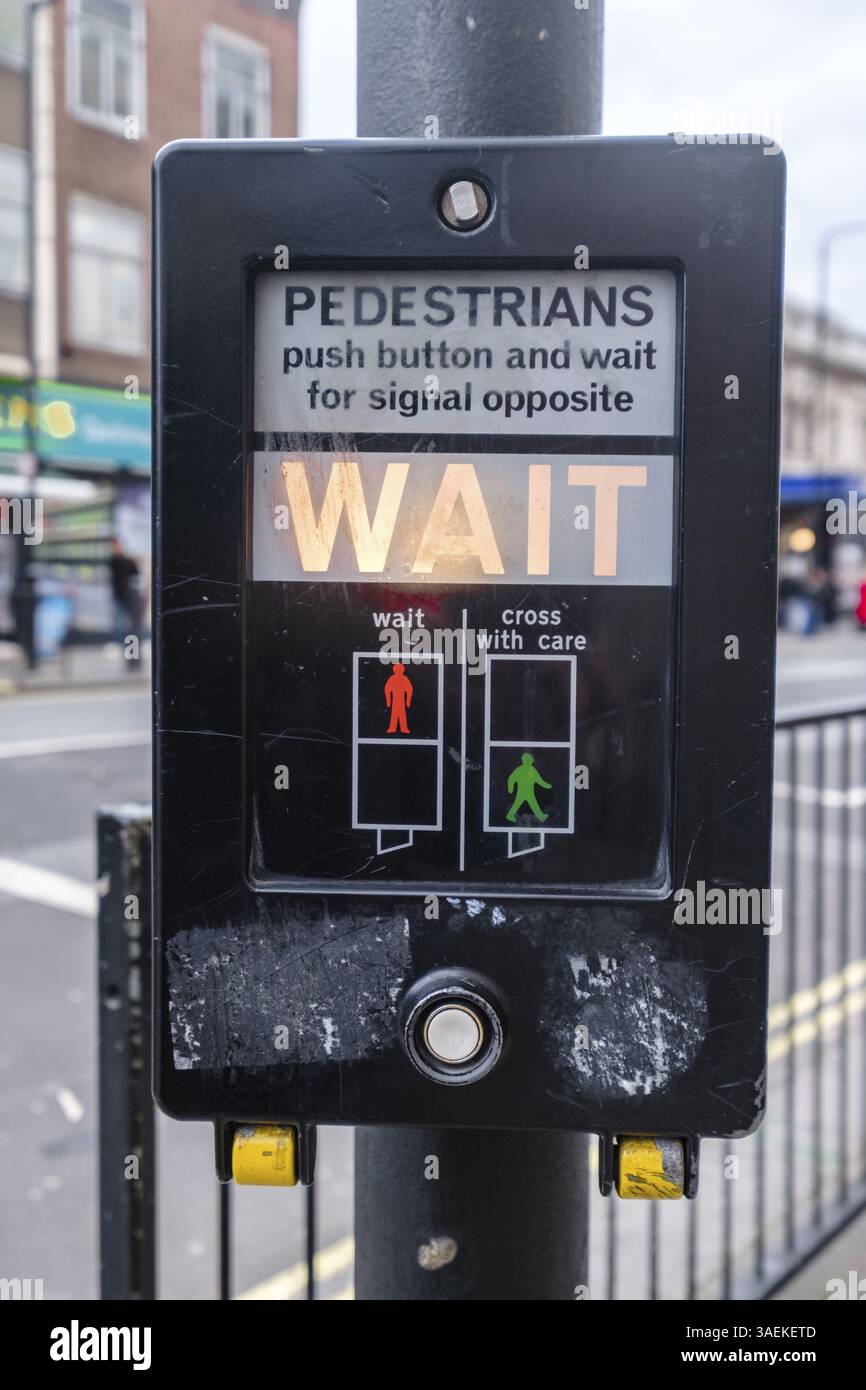Control element for requesting the green light at pedestrian traffic ...