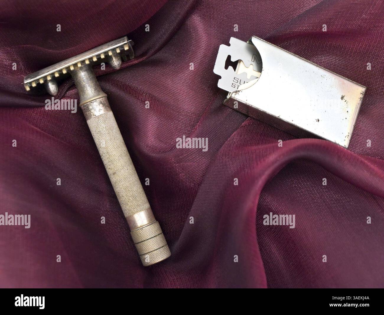 Fabric off cuts hi-res stock photography and images - Alamy