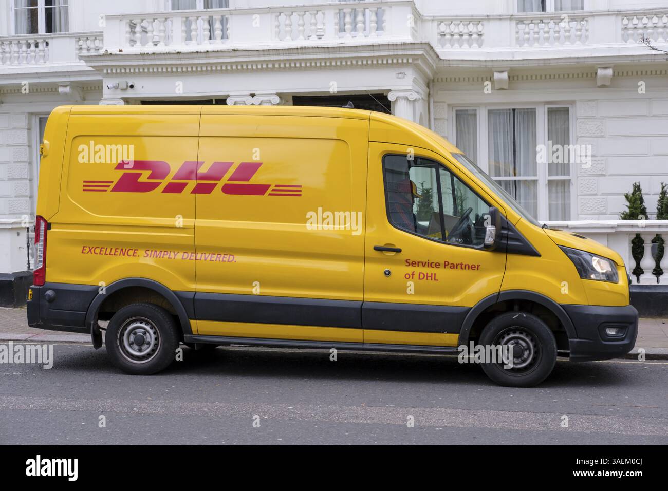 Dhl britain hi-res stock photography and images - Alamy