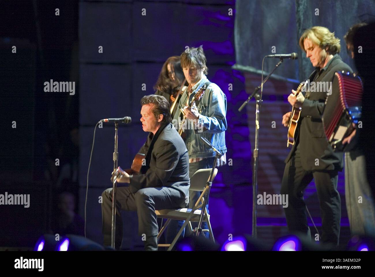 Sep 18, 2004; Seattle, WA, USA; Singer JOHN MELLENCAMP performs live at ...