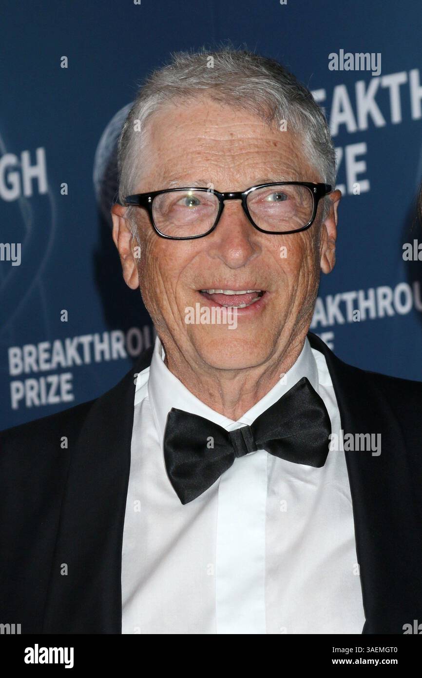 Ca. 05th Apr, 2025. Bill Gates at arrivals for The 11th Breakthrough ...