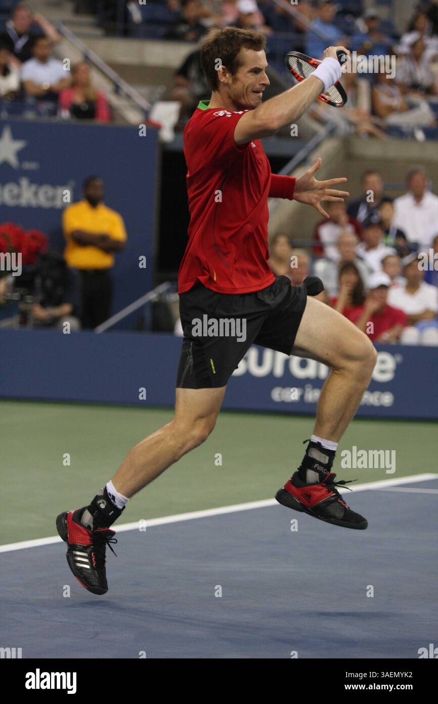 Djokovic 2011 us open federer hi-res stock photography and images - Alamy