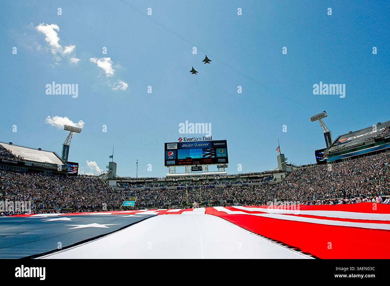 Everbank field flag hi-res stock photography and images - Alamy