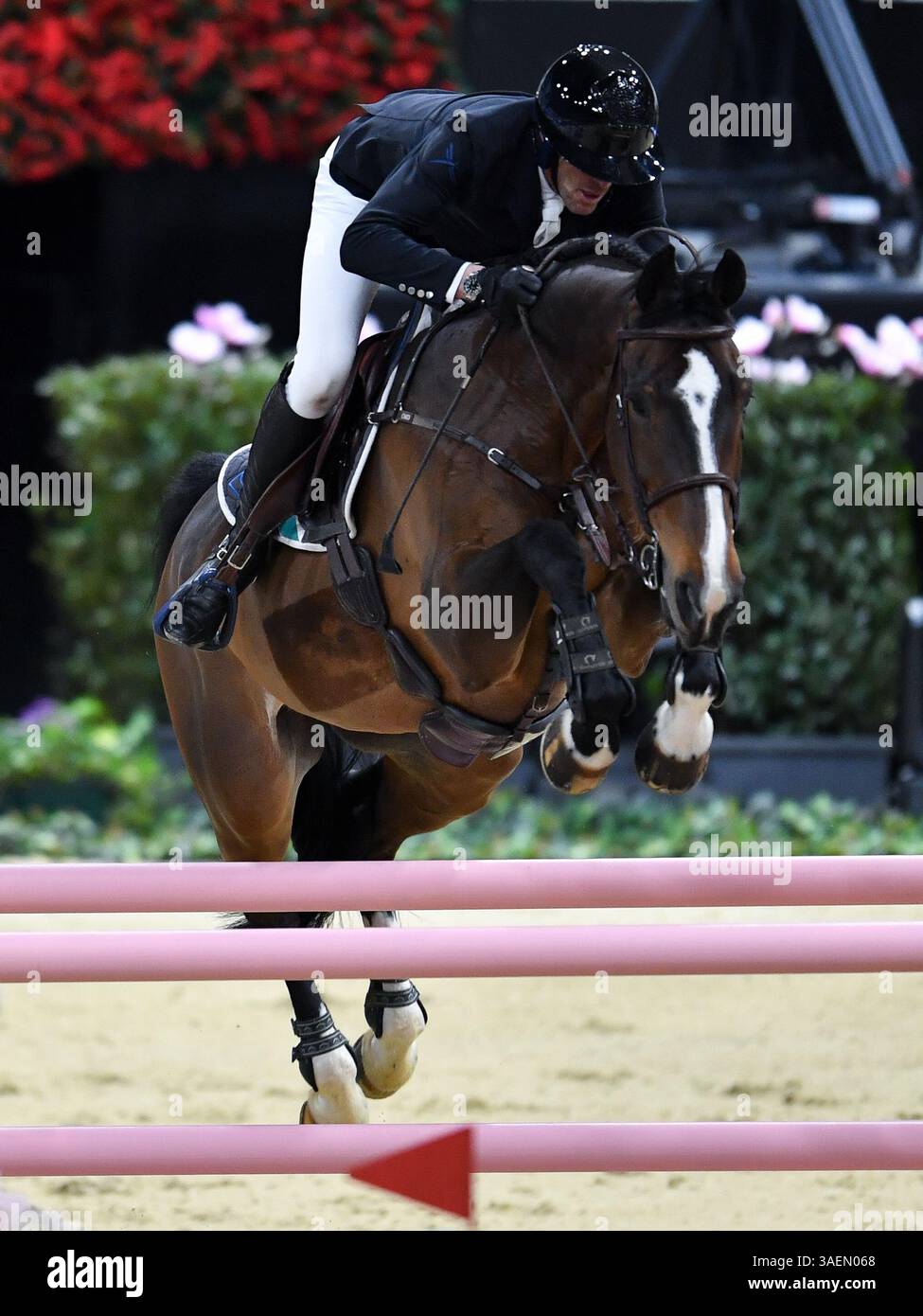 (250407) -- BASEL, April 7, 2025 (Xinhua) -- Kevin Staut of France ...