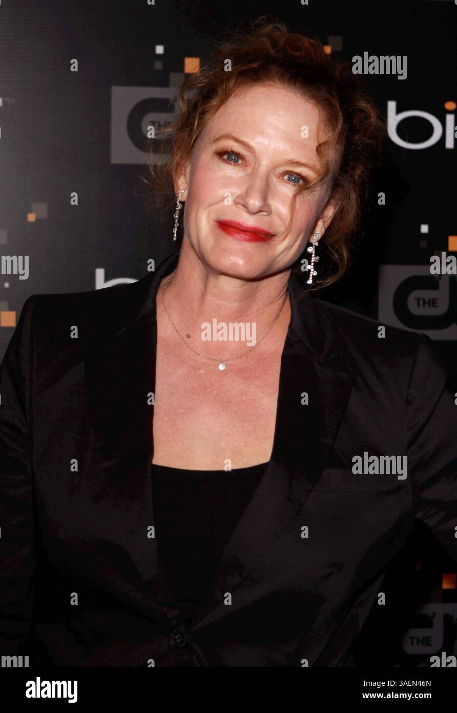 Ashley crow bing presents hi-res stock photography and images - Alamy