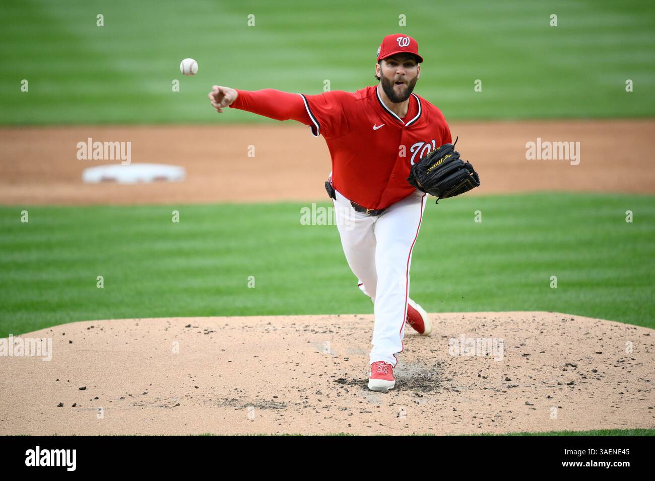 Washington Nationals starting pitcher Trevor Williams (32) in action ...