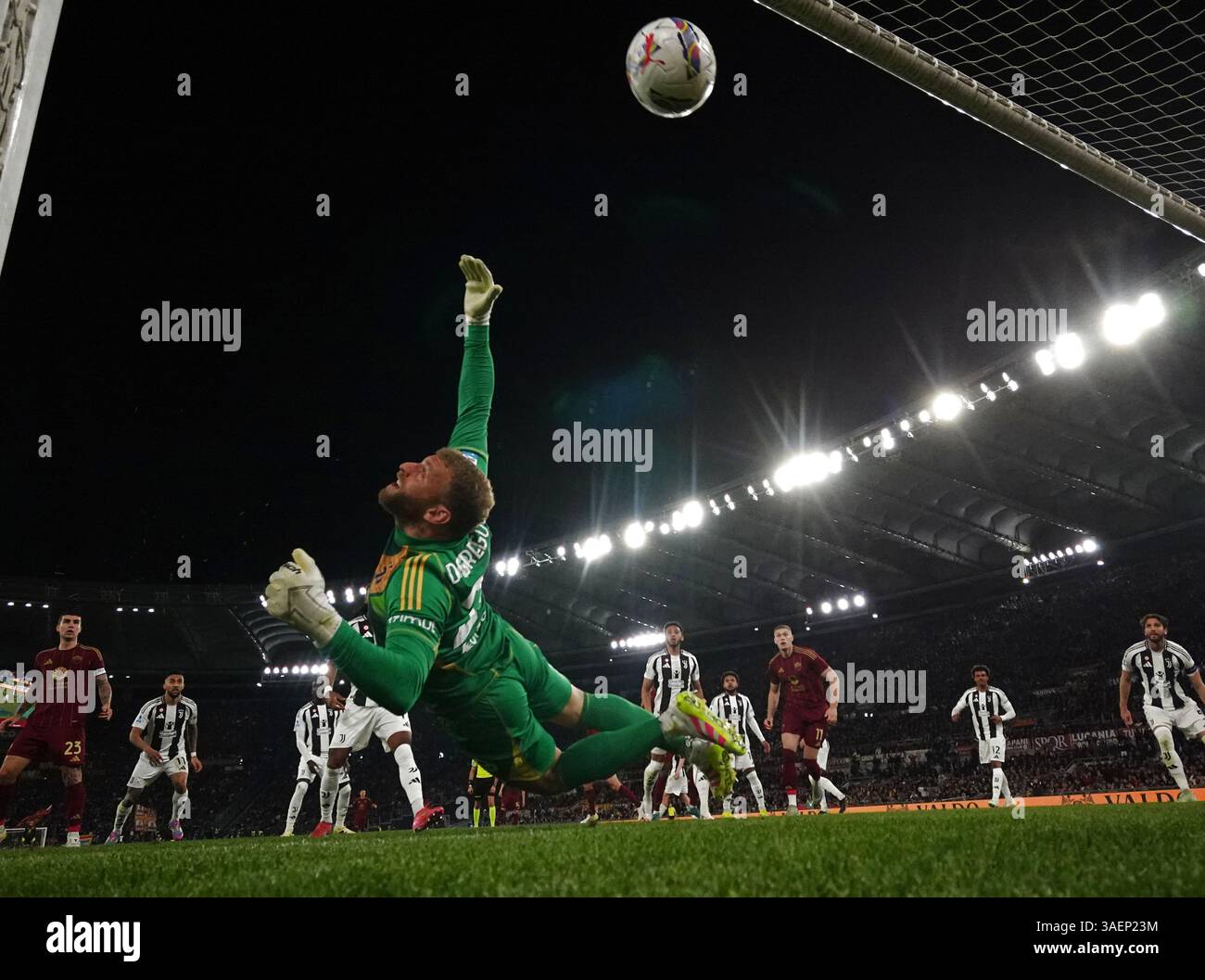 Rome, Italy. 6th Apr, 2025. Juventus' goalkeeper Michele di Gregorio ...