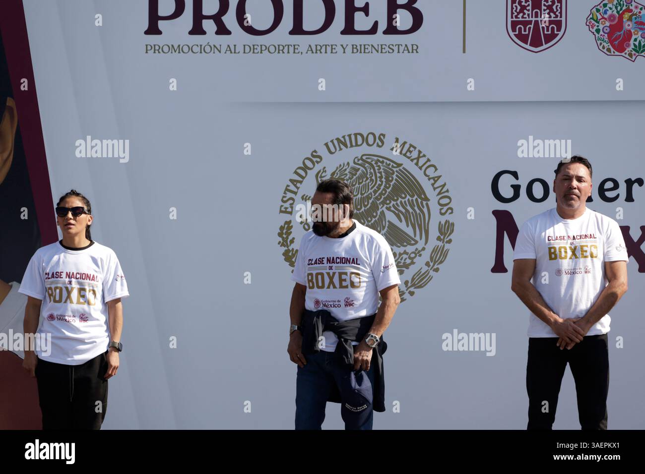 Mexico City, Mexico. 06th Apr, 2025. Former world boxing champions ...