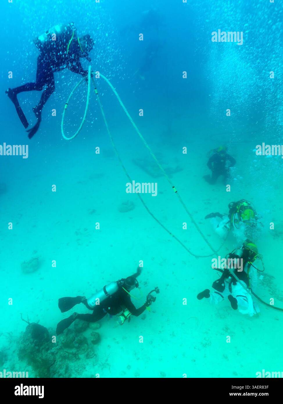 Oct. 23, 2011 - Key Largo, Florida, U.S. - Support diver help ...