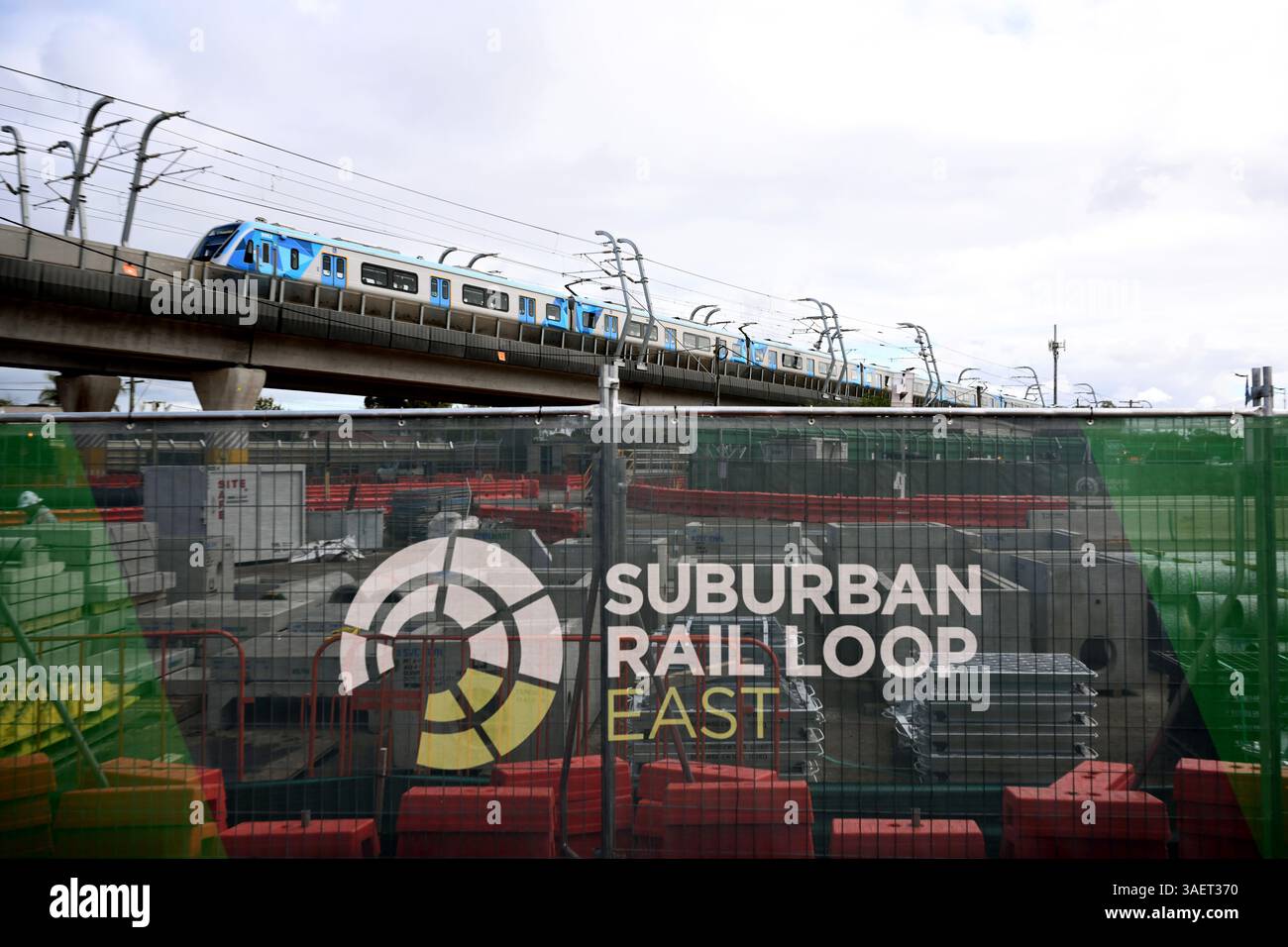 Melbourne, Australia. 07th Apr, 2025. A train approaches Clayton Metro ...
