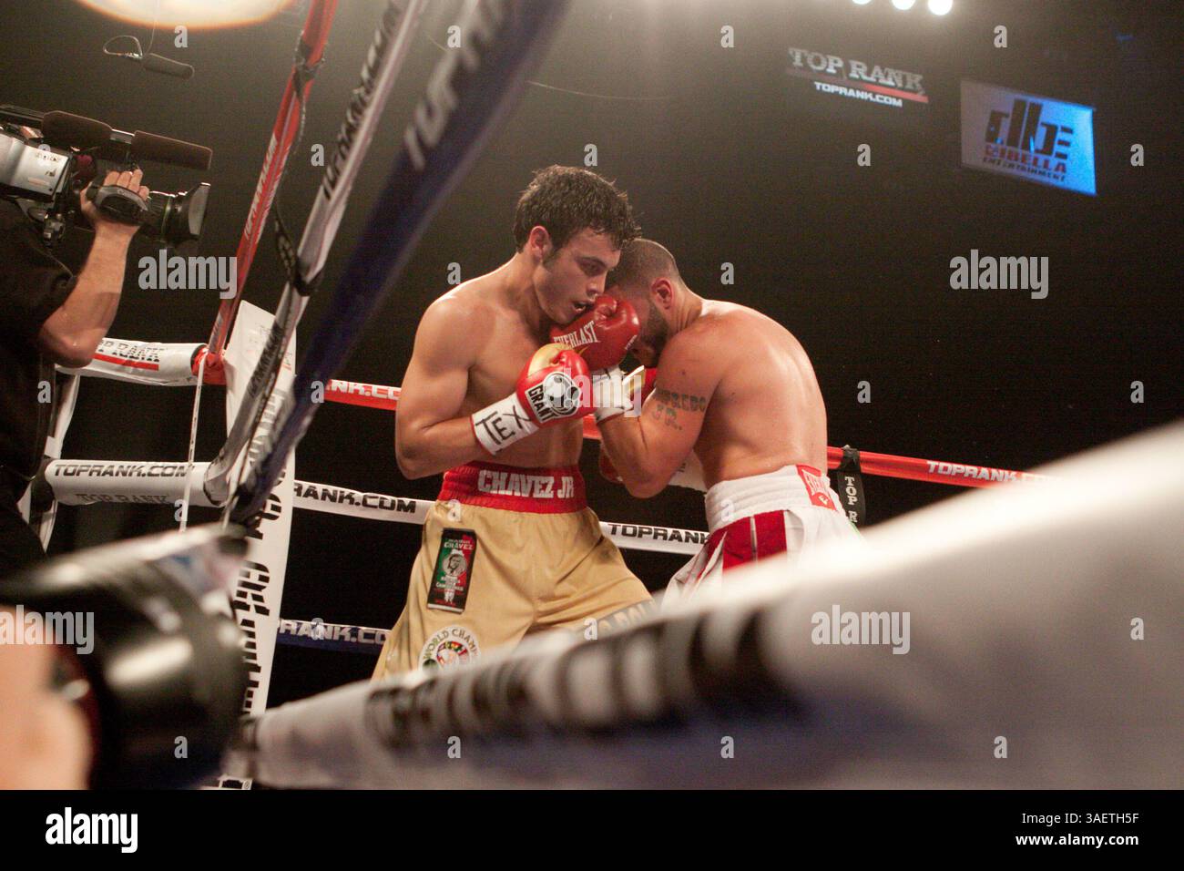 Julio cesar chavez 2011 hi-res stock photography and images - Alamy