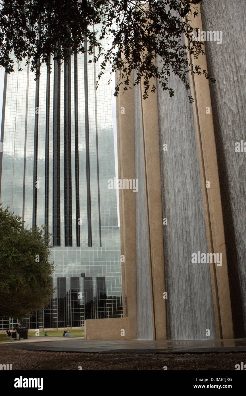 Hines tower houston hi-res stock photography and images - Alamy
