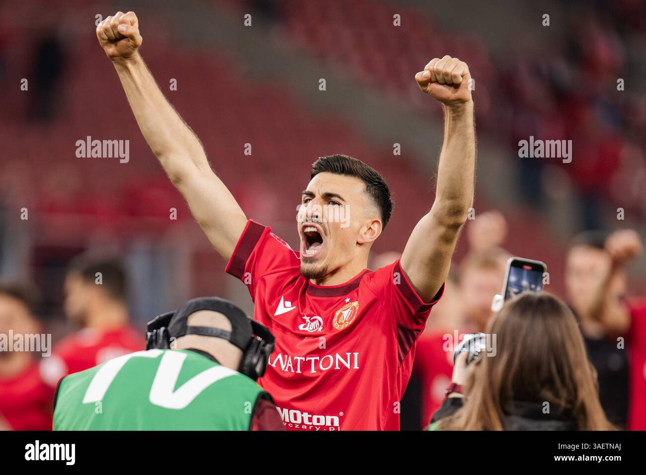 Lodz, Poland. 04th Apr, 2025. Juljan Shehu of Widzew celebrates a win ...
