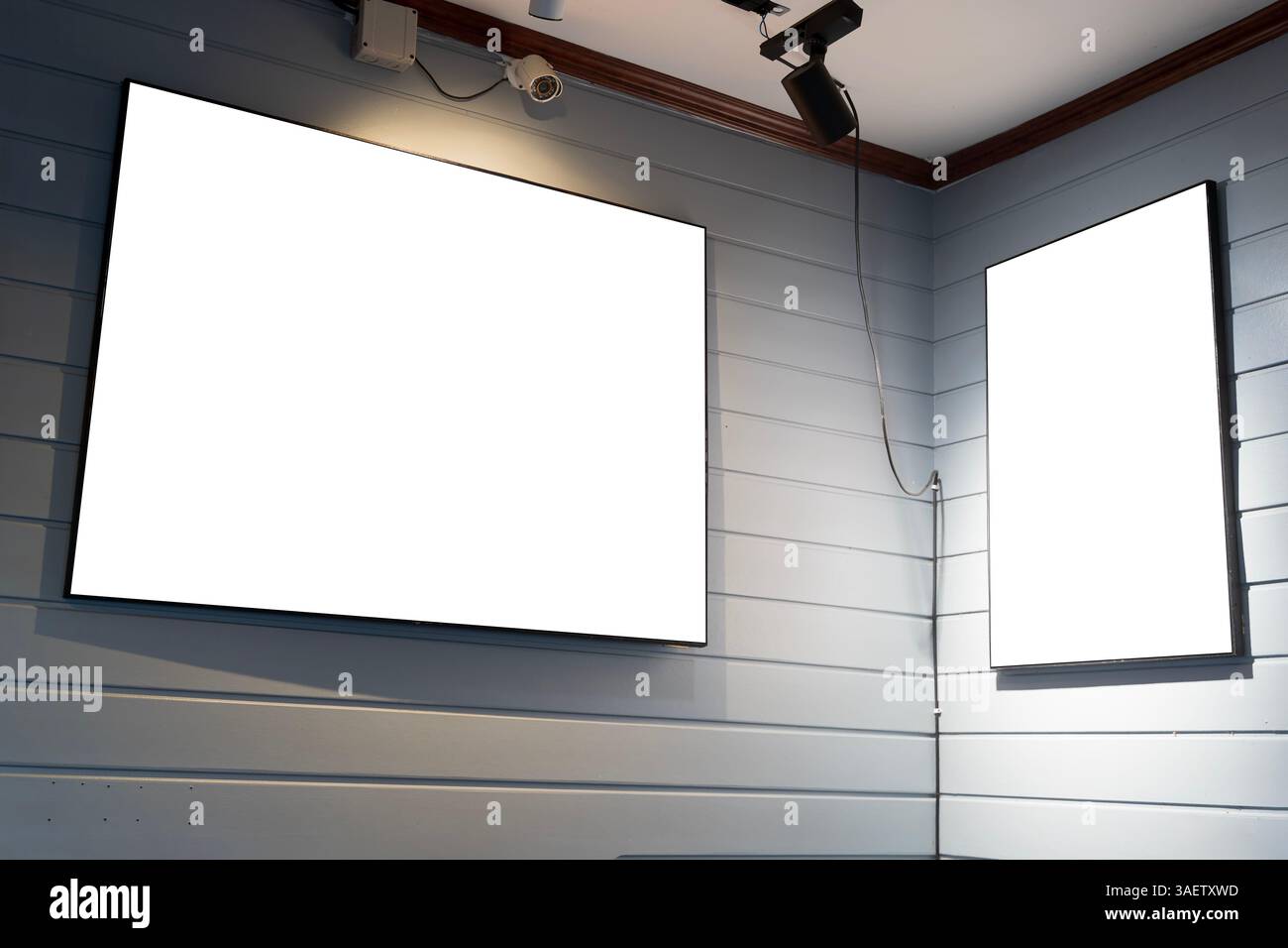Blank picture frame mockup on a wall. Horizontal orientation. Artwork ...