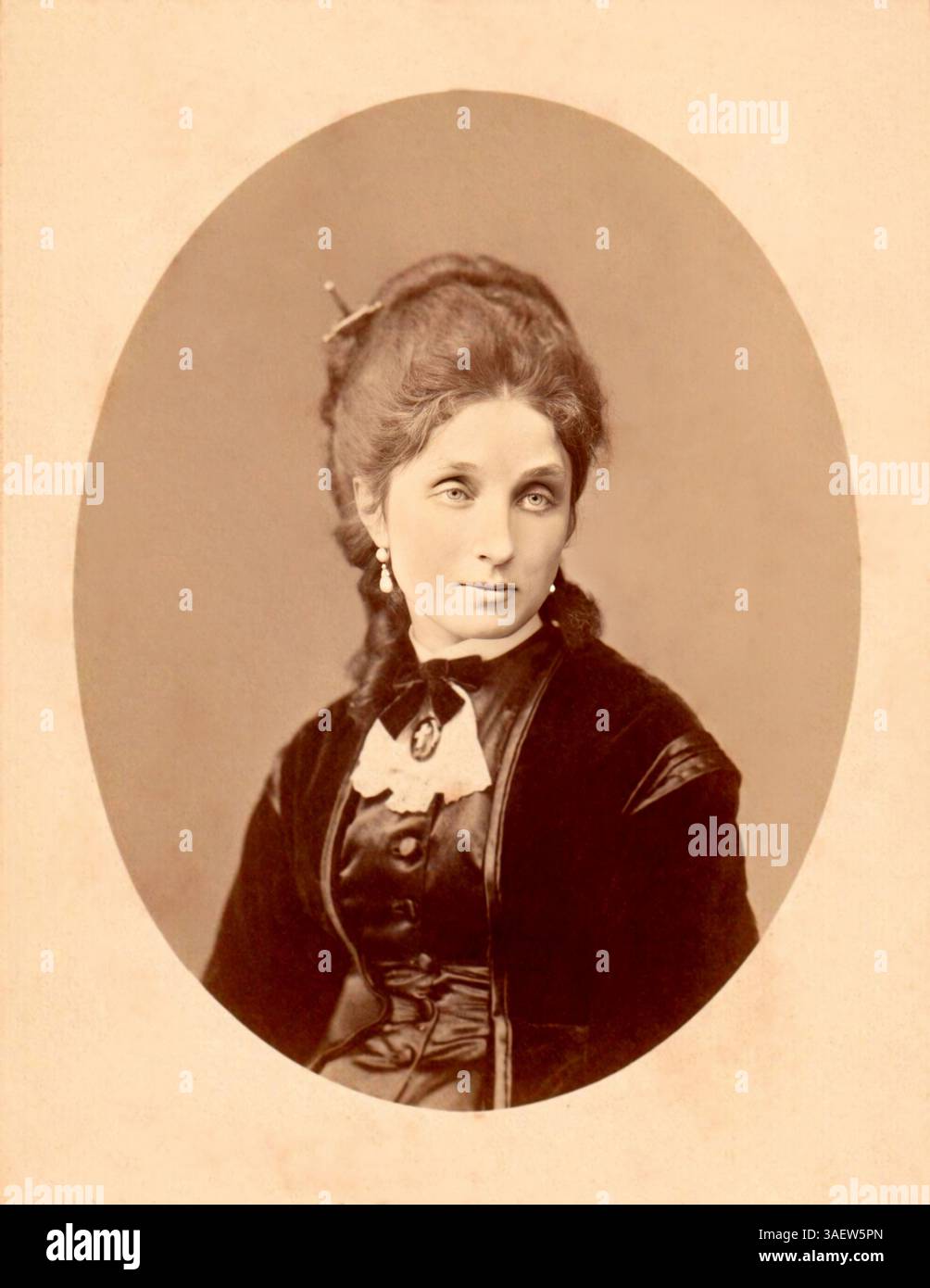Queen vedova hi-res stock photography and images - Alamy