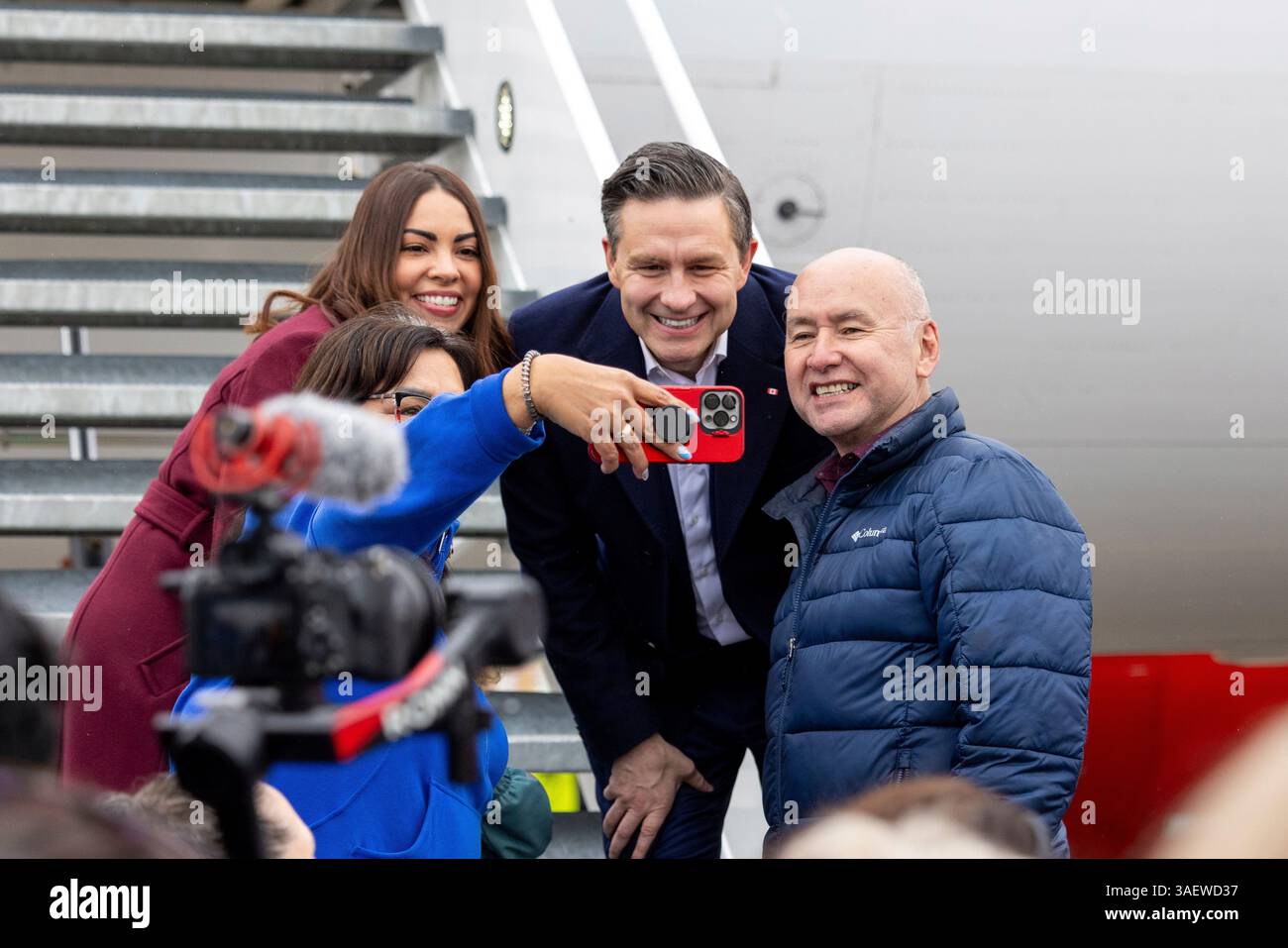 Conservative Leader Pierre Poilievre poses for a photo with the ...