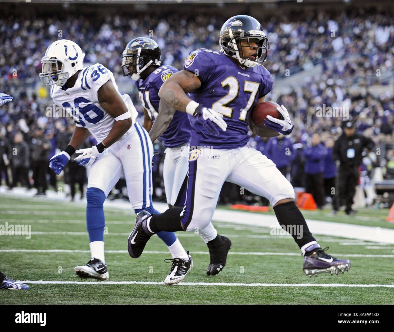 Dec. 11, 2011 - Baltimore, MD, USA - Baltimore Ravens running back Ray ...