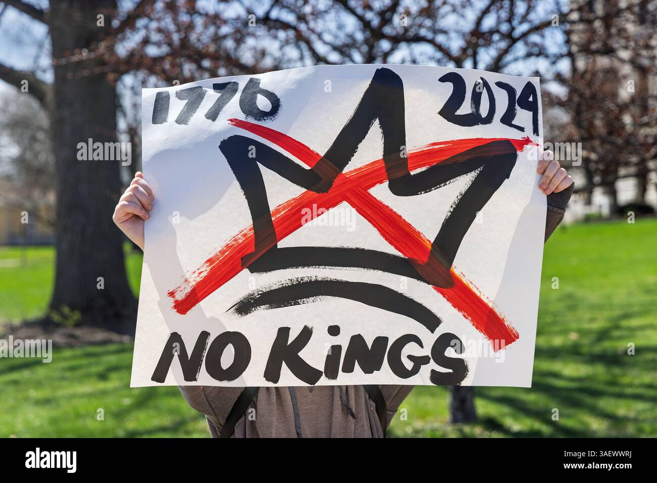 Mount Pleasant, Iowa, USA. 6th April, 2025. People from the Henry ...