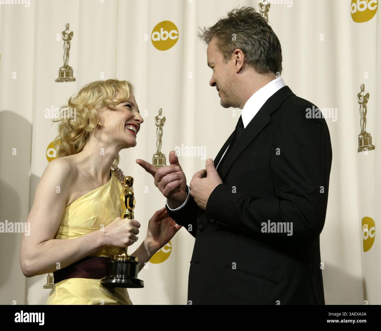 Feb 27, 2005; Hollywood, CA, USA; Actor TIM ROBBINS and Actress CATE ...