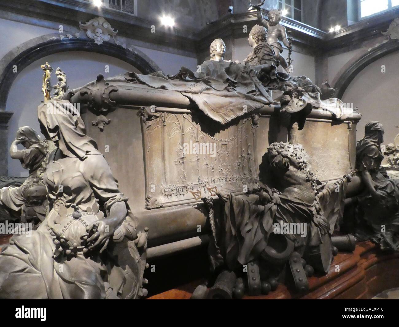 Maria-Theresia-Gruft in Kapuzinergruft Das Kaiserehepaar Maria Theresia ...