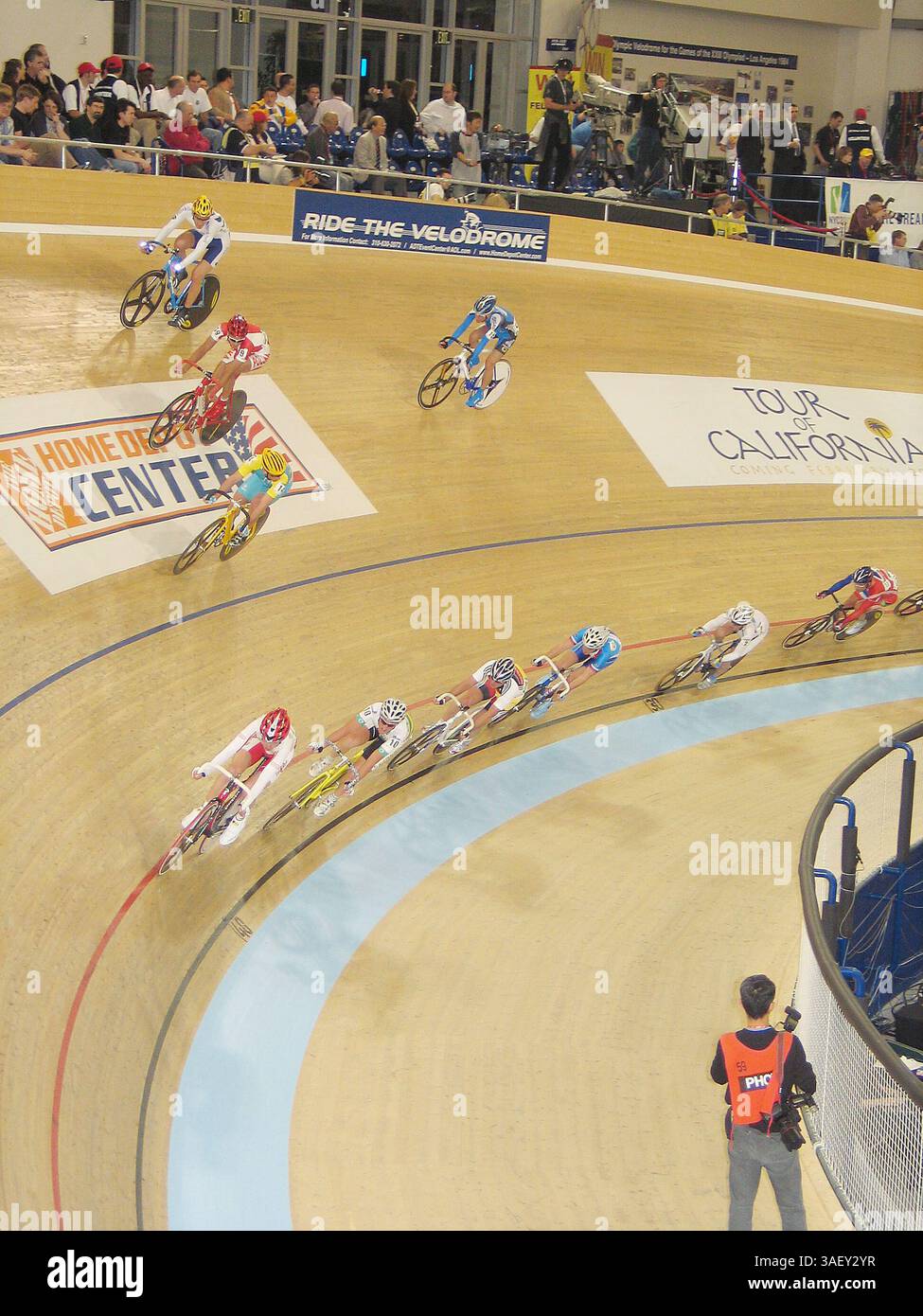 Mar 24, 2005; Los Angeles, CA, USA; Action in the Men's 40K Points race ...