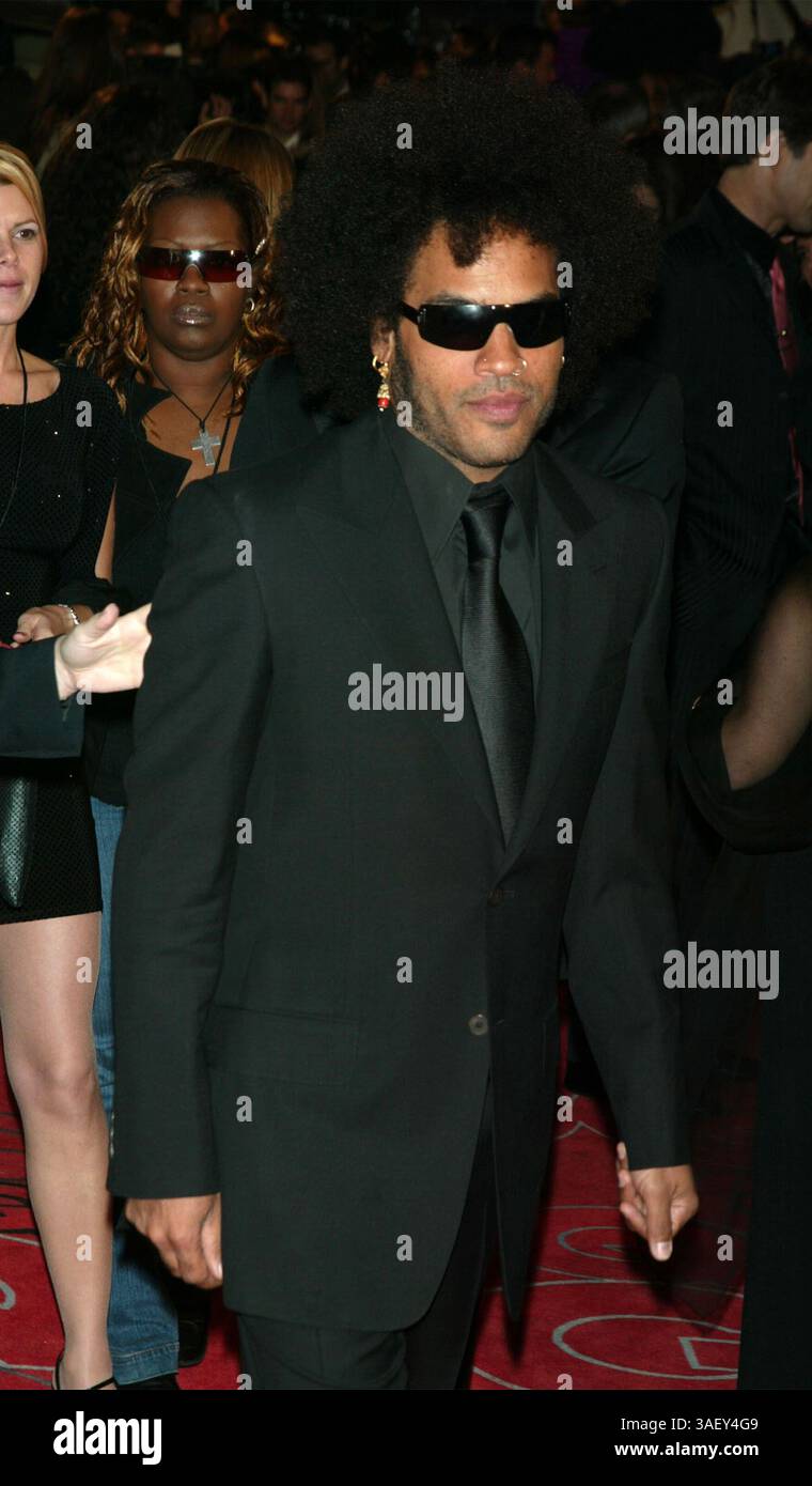 Oct 16, 2002; New York, NY, USA; Musician LENNY KRAVITZ @ the arrivals ...