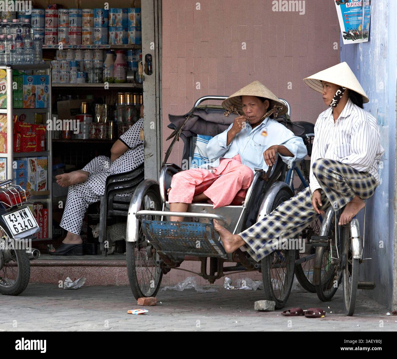 Mar 28, 2005; Dangang, VIETNAM; Lunch break in Danang. 2005 marks the ...