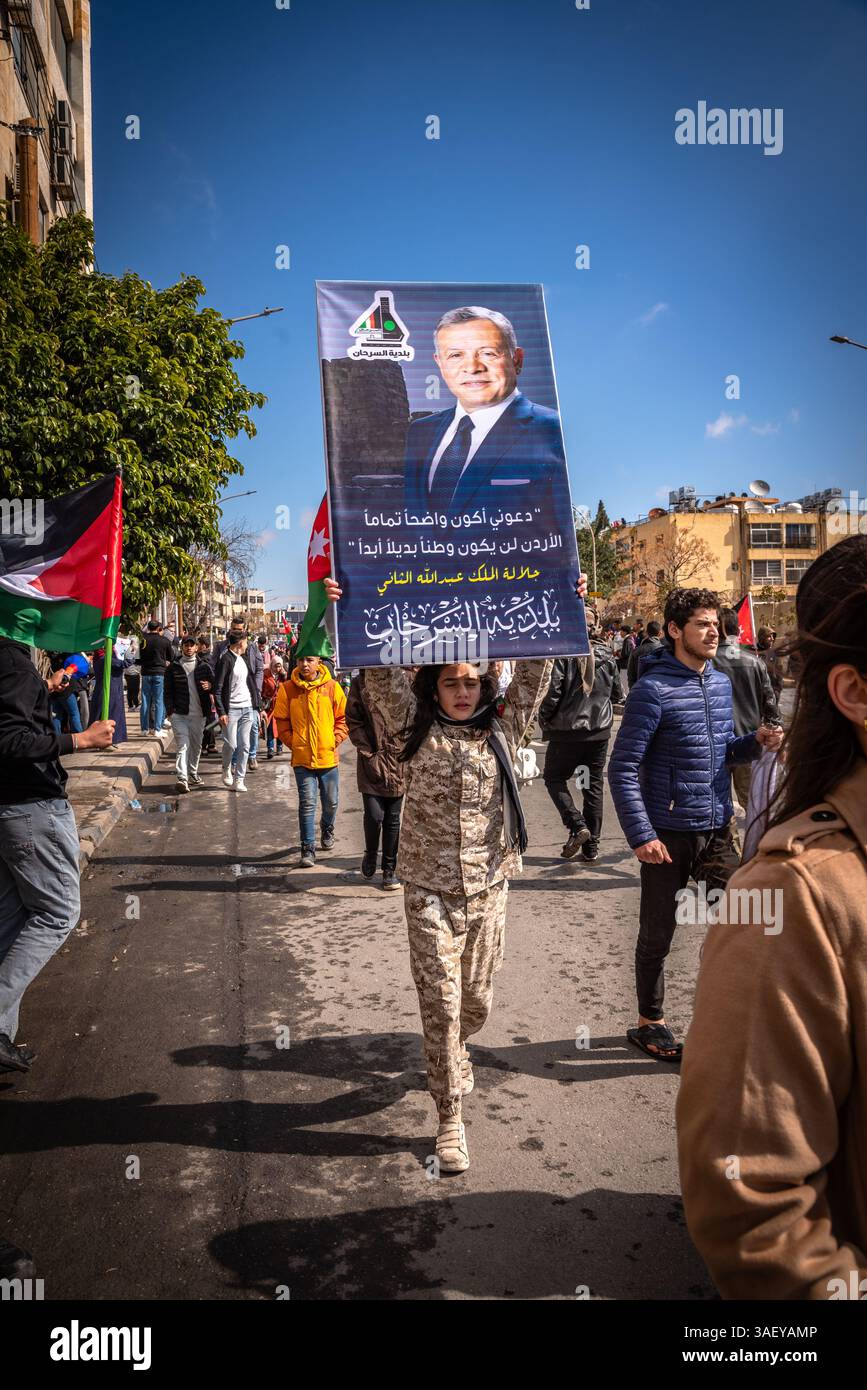Amman, Jordan on February 14, 2025 Crowds of Jordanians Welcoming King ...