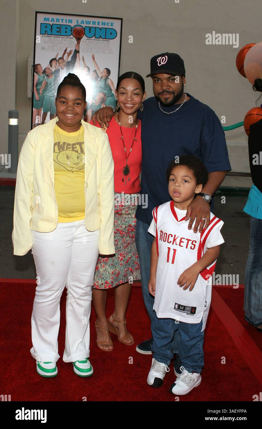 Ice cube family los angeles hi-res stock photography and images - Alamy