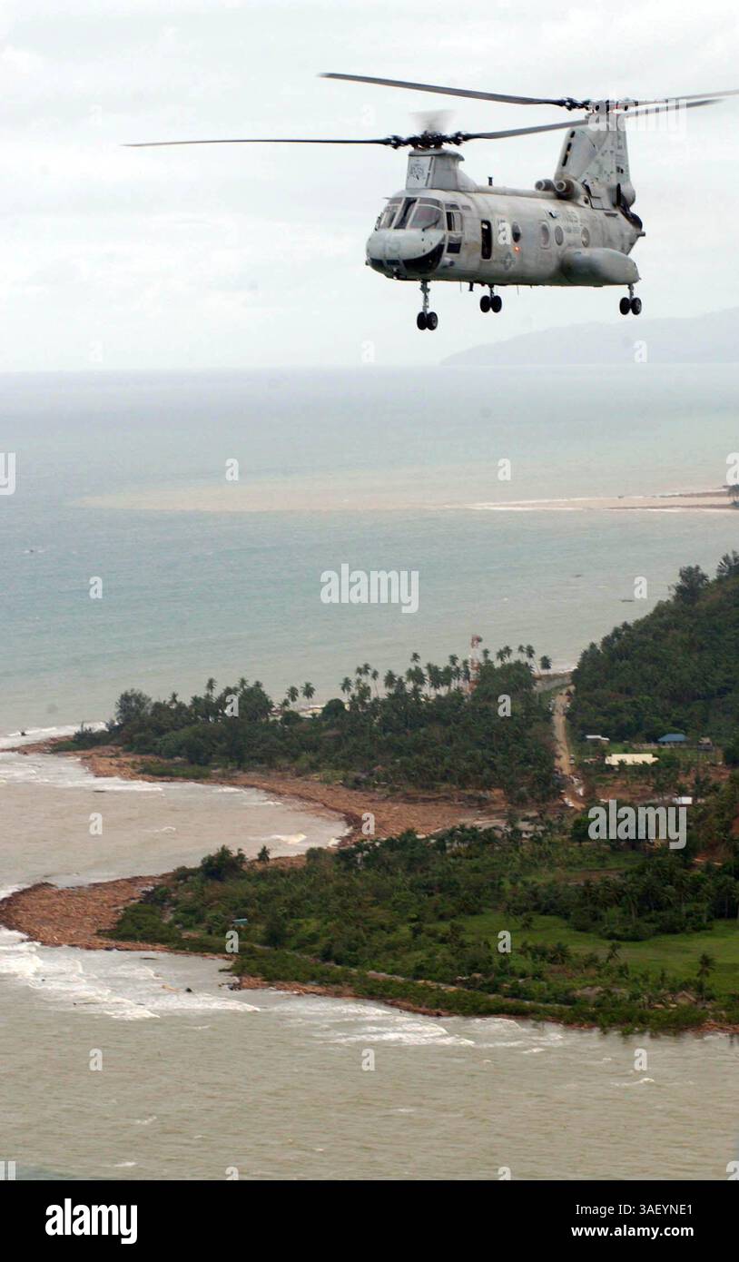 Dec 10, 2004; Real, PHILIPPINES; A U.S. Marine Corps CH-46E helicopter ...