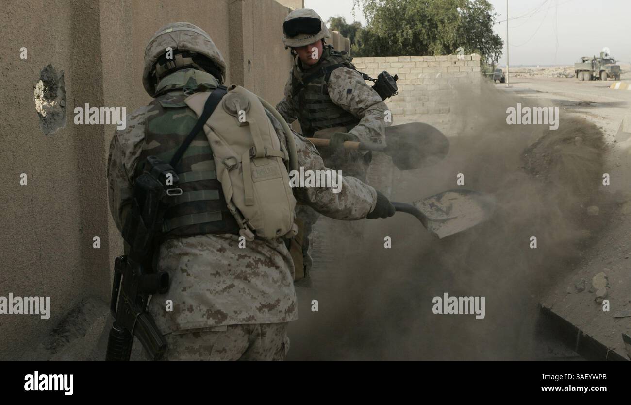 Dec 14, 2004; Fallujah, Iraq; Lance Cpl. ANDREW SCHMIDT from Yankton ...