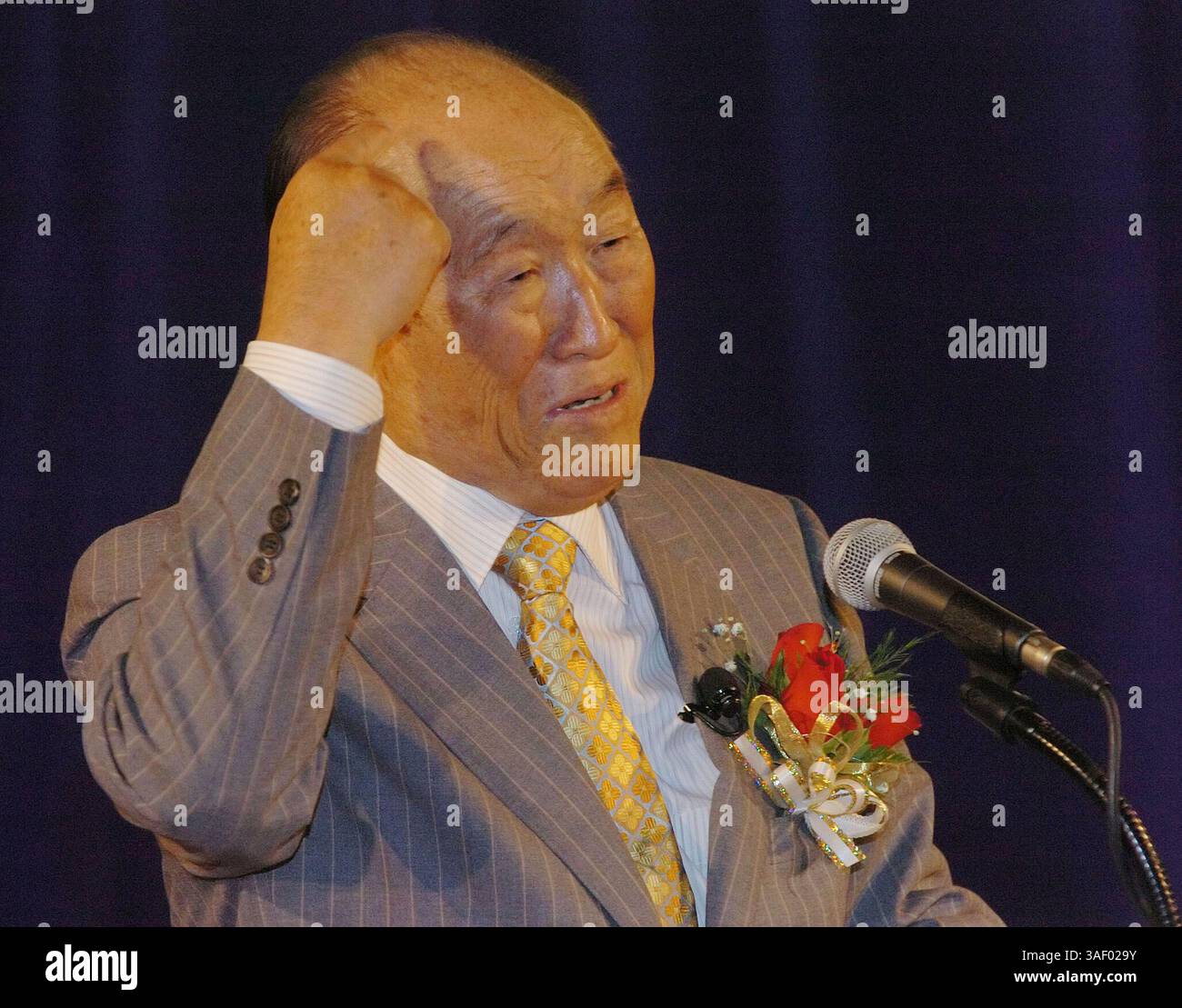 Jun 28, 2005; Los Angeles, CA, USA; Reverend SUN MYUNG MOON delivers a ...