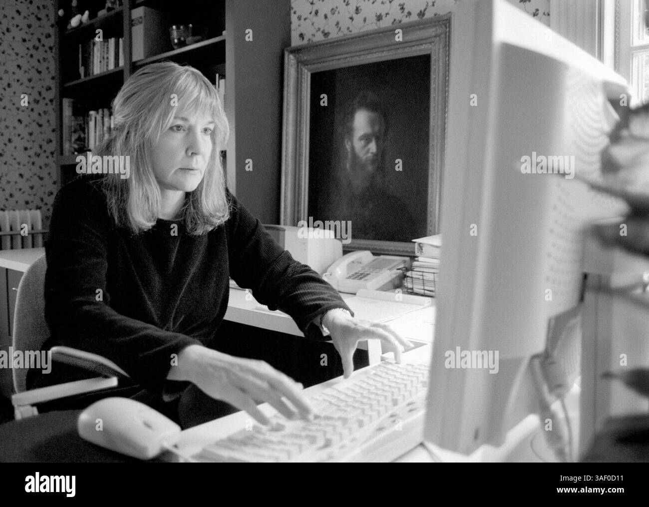 Sue grafton hi-res stock photography and images - Alamy