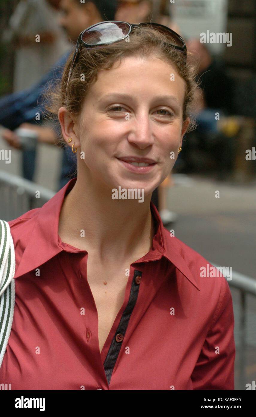 Emma bloomberg daughter of mayor bloomberg hi-res stock photography and ...
