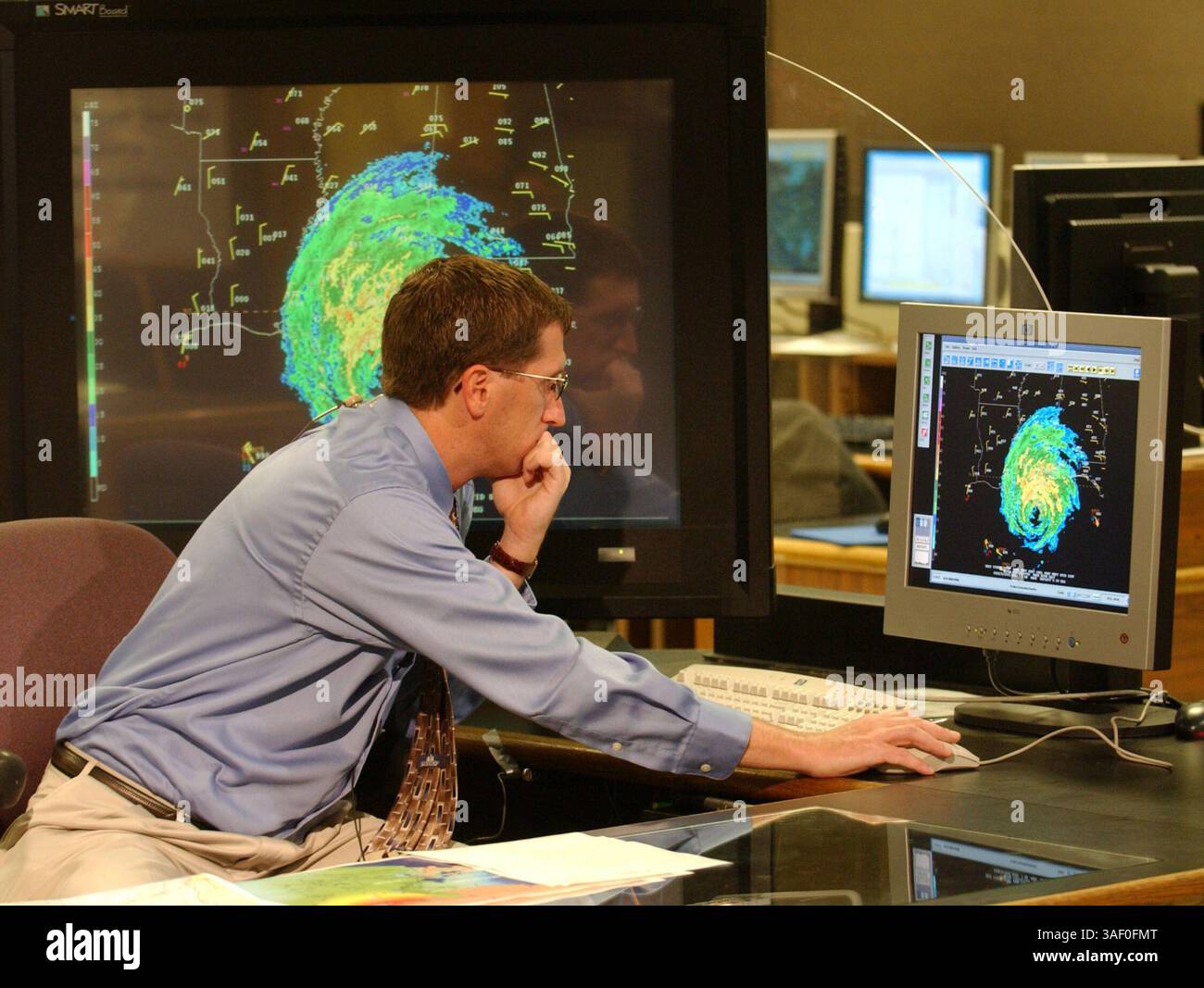 Aug 29, 2005; Miami, FL, USA; DR. RICHARD KNABB, a hurricane specialist ...