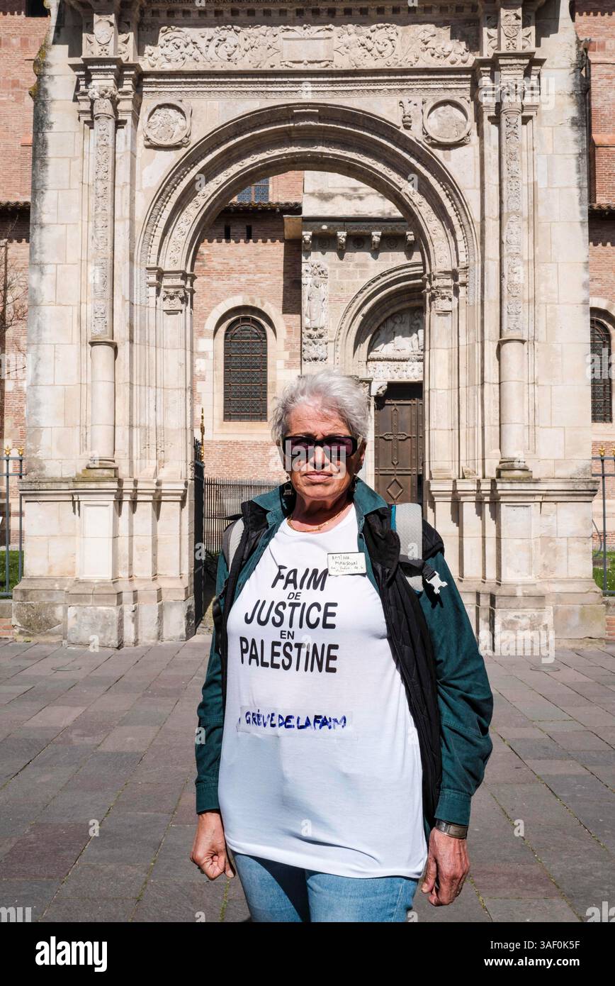 Portrait of Amina MANSOURI. 7th day of hunger strike for (in the photo ...