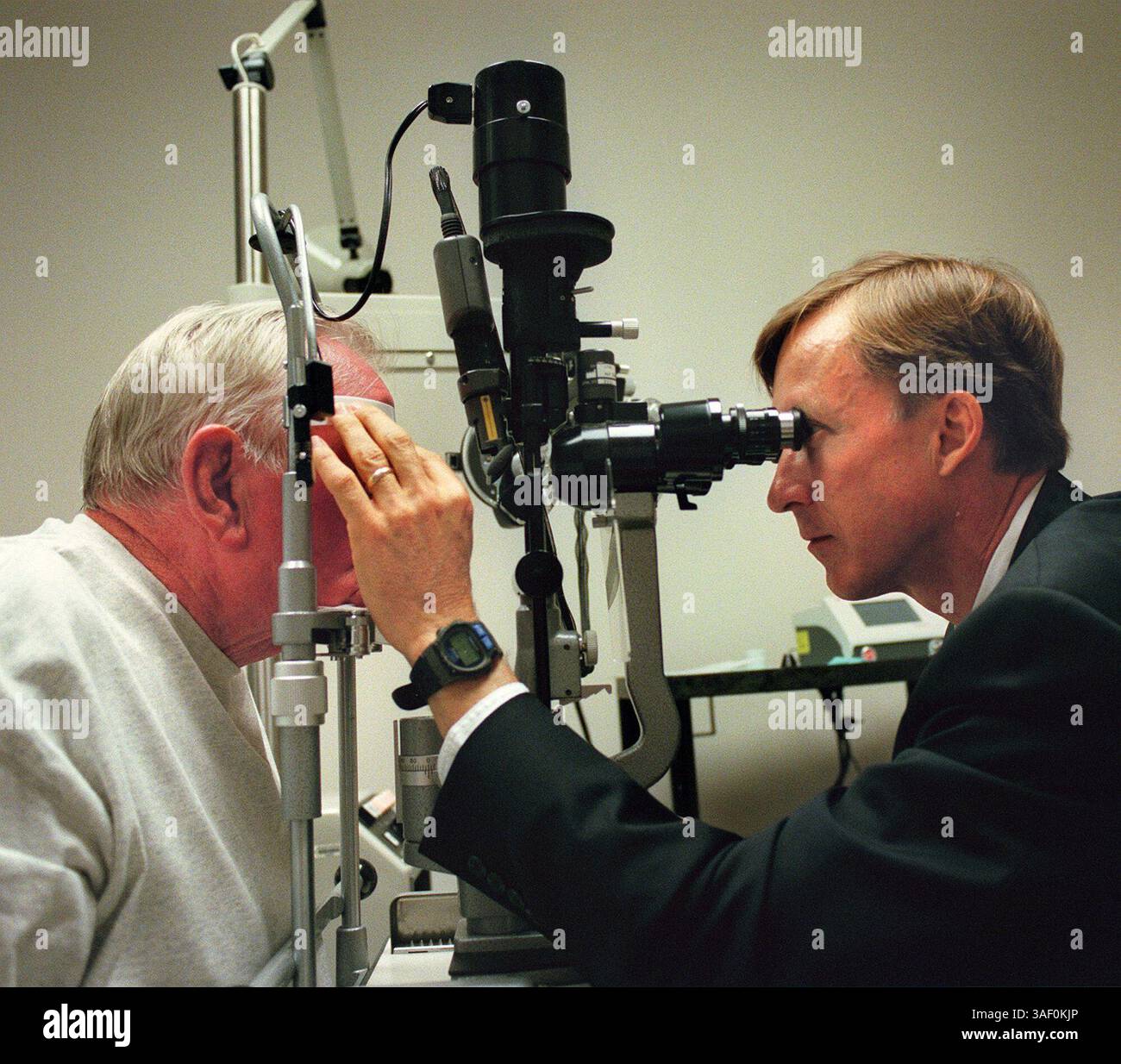 Robert Brown (left) gets new laser treatment for Age-related Macular ...