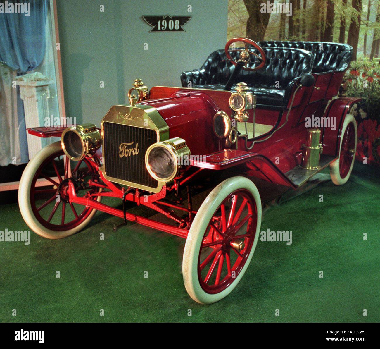 Collector cars -- This 1908 Model T Ford Touring car is 2 pedal, 2 ...