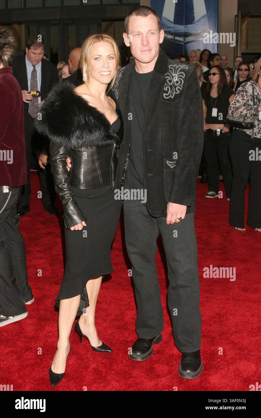 Nov 22, 2005; Los Angeles, CA, USA; Singer/Composer SHERYL CROW and ...