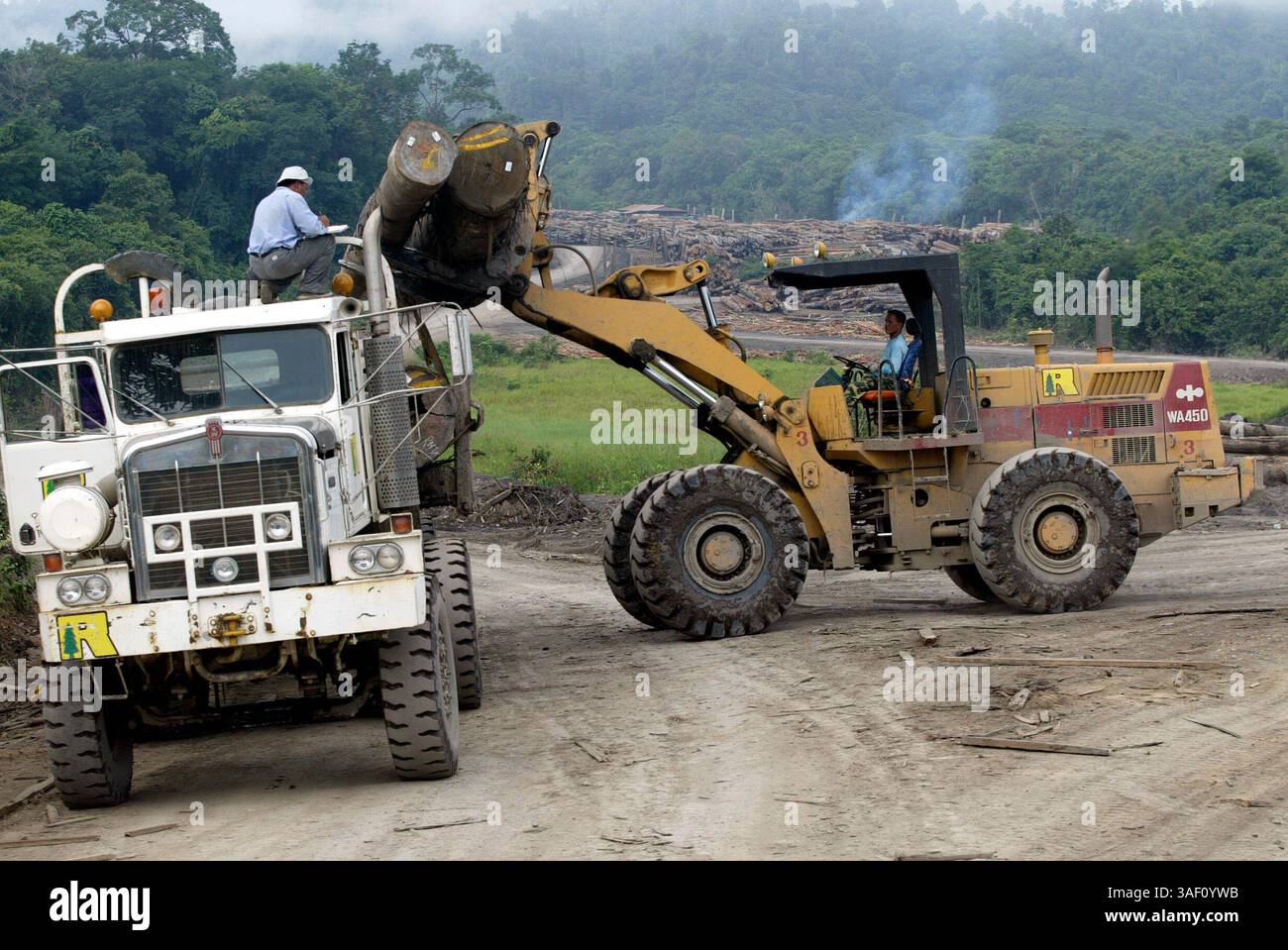 Logging truck malaysia hi-res stock photography and images - Alamy
