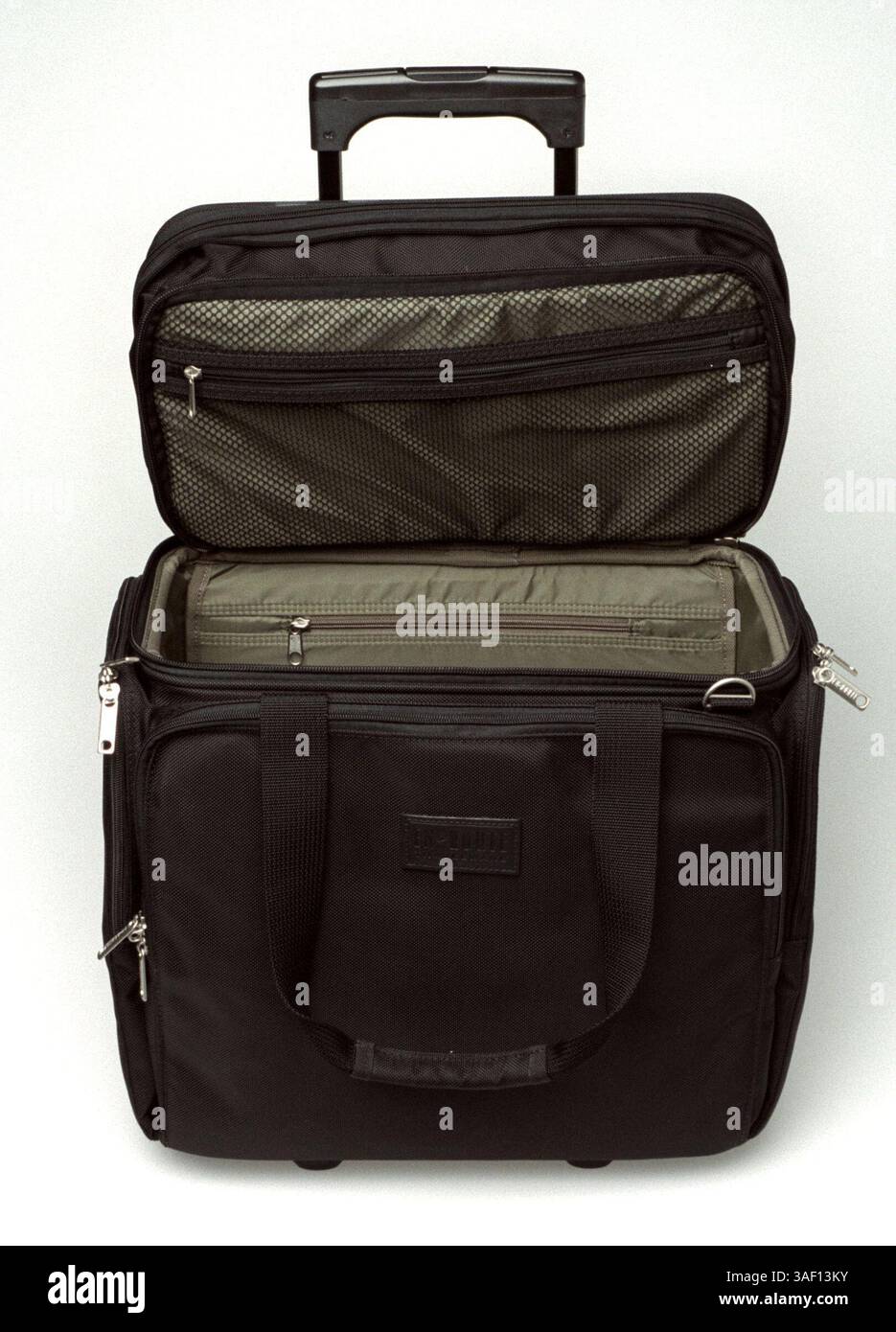Designed for women who travel on business or for pleasure, this roll ...