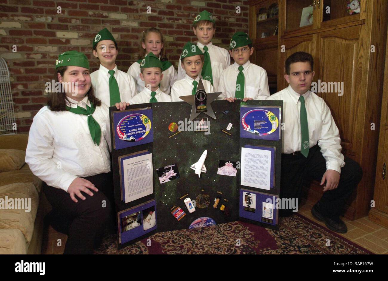 L-R, 4-H Space Science youth members Stephanie Diringer (cq) , 12 ...