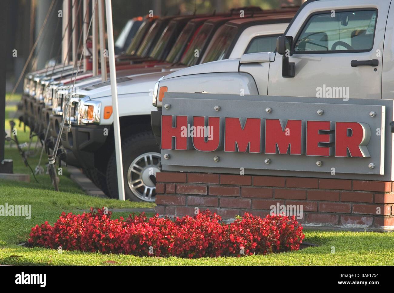 Oct 17, 2005; Los Angeles, CA, USA; Hummer Sport Utility vehicle on ...
