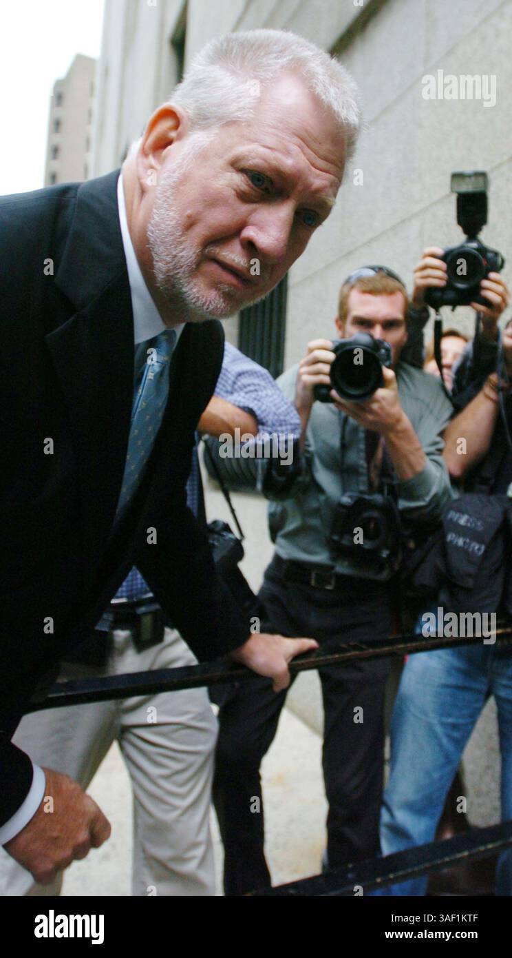 Bernard ebbers hearing hi-res stock photography and images - Alamy