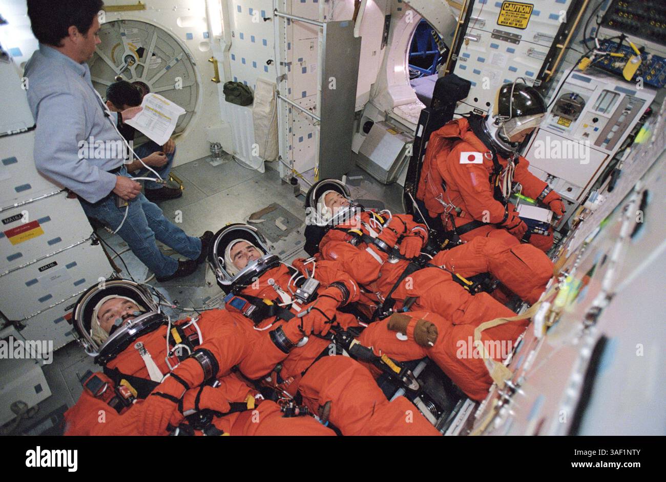 Alexander y kaleri hi-res stock photography and images - Alamy